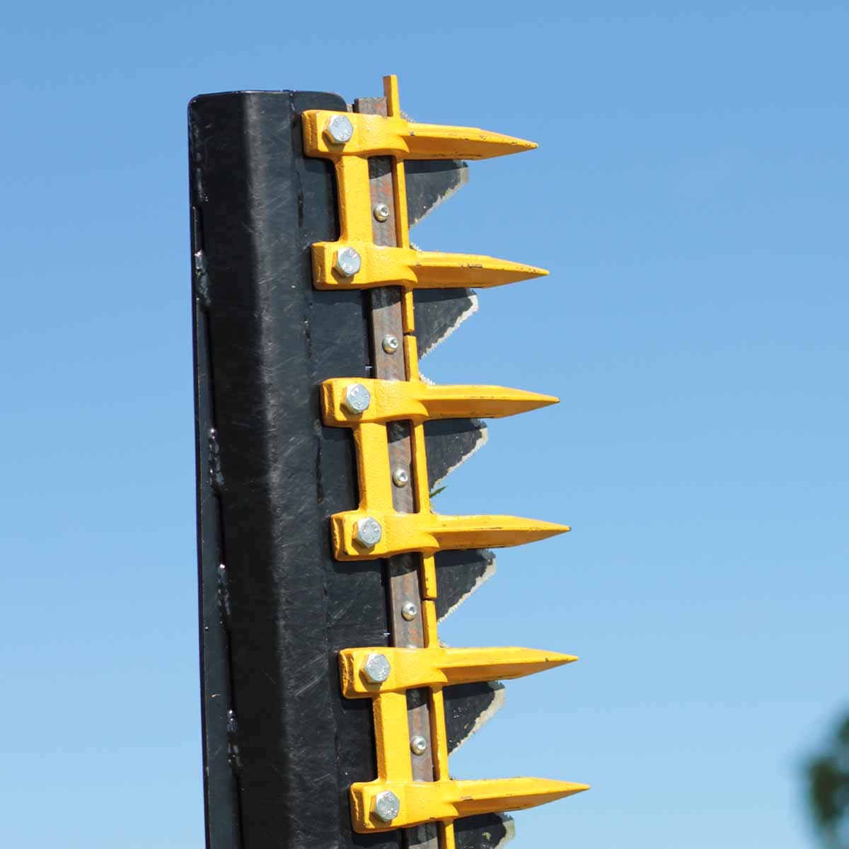 Hedge trimmer hydraulic for frontloaders | Kellfri