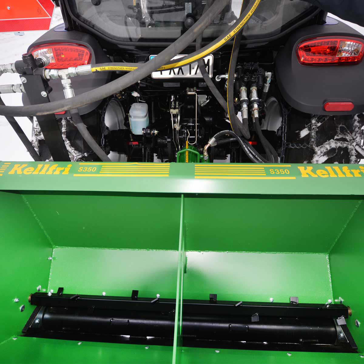 Tractor-mounted gritter, 1.3 m working width incl. hose and cylinder